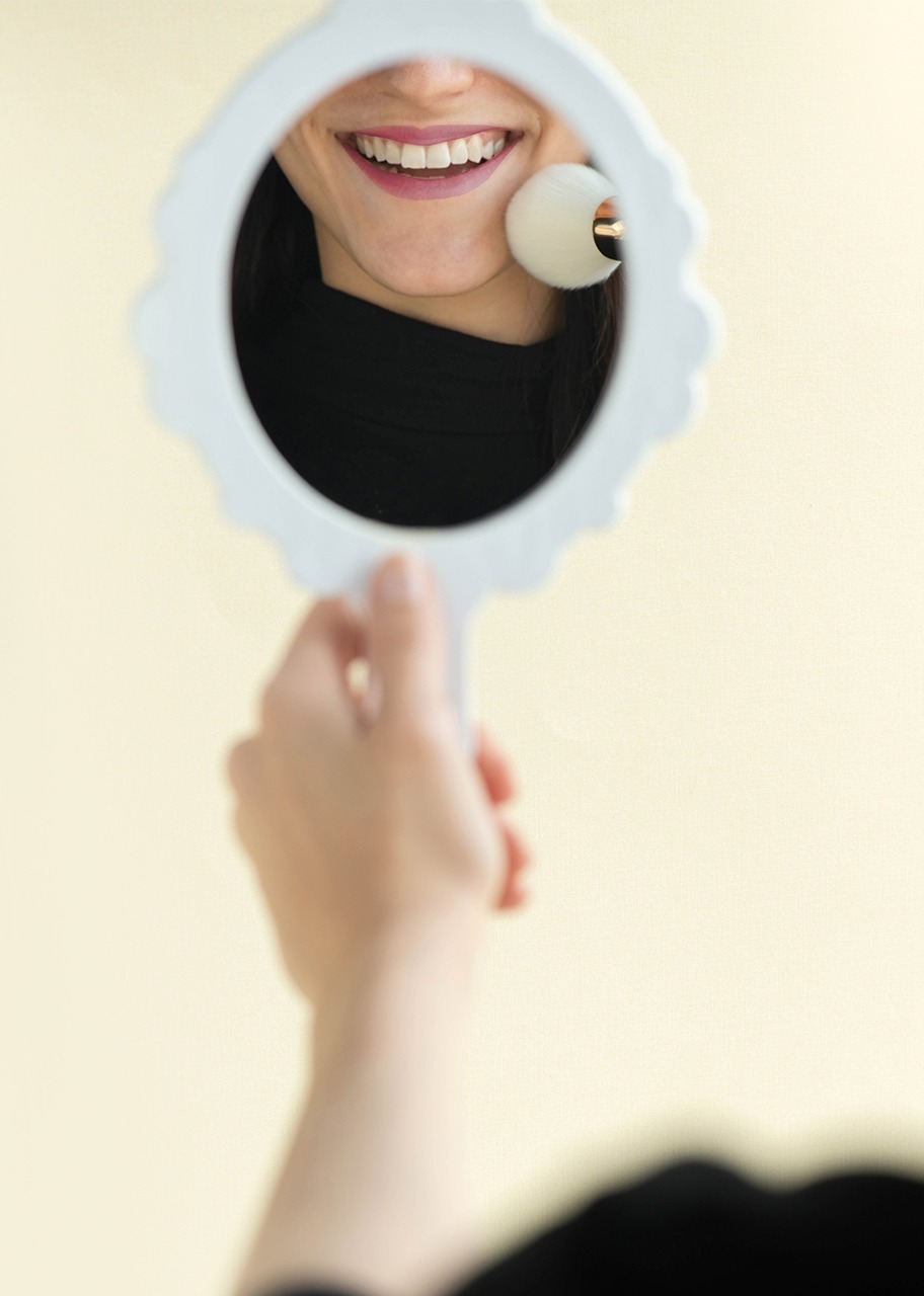 Espejo de Mano Bella