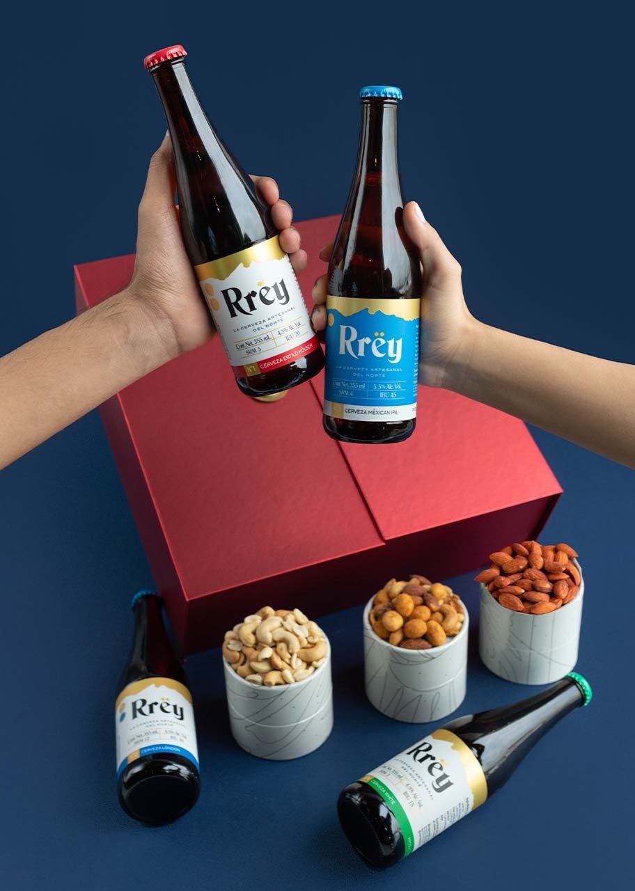 Cerveza Rrey con Botanas