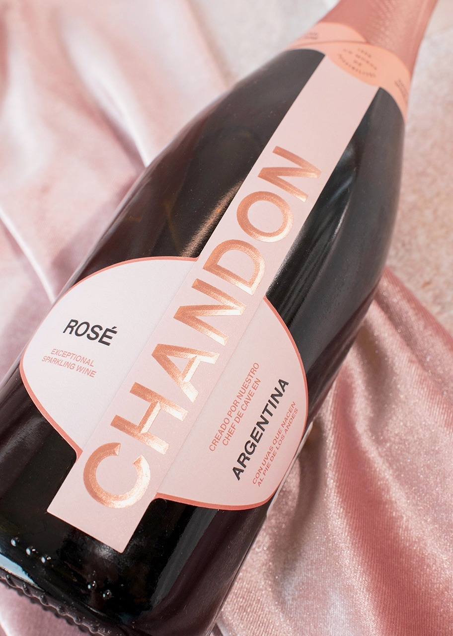 Personaliza Chandon Rosé con Botanas