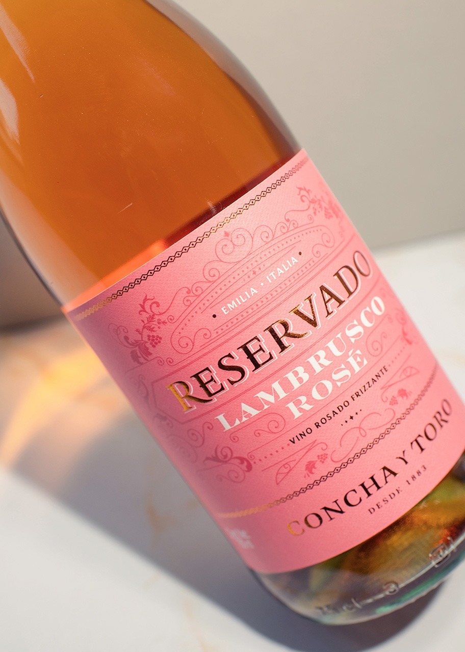 Regalo con Vino Rosado y Botanas