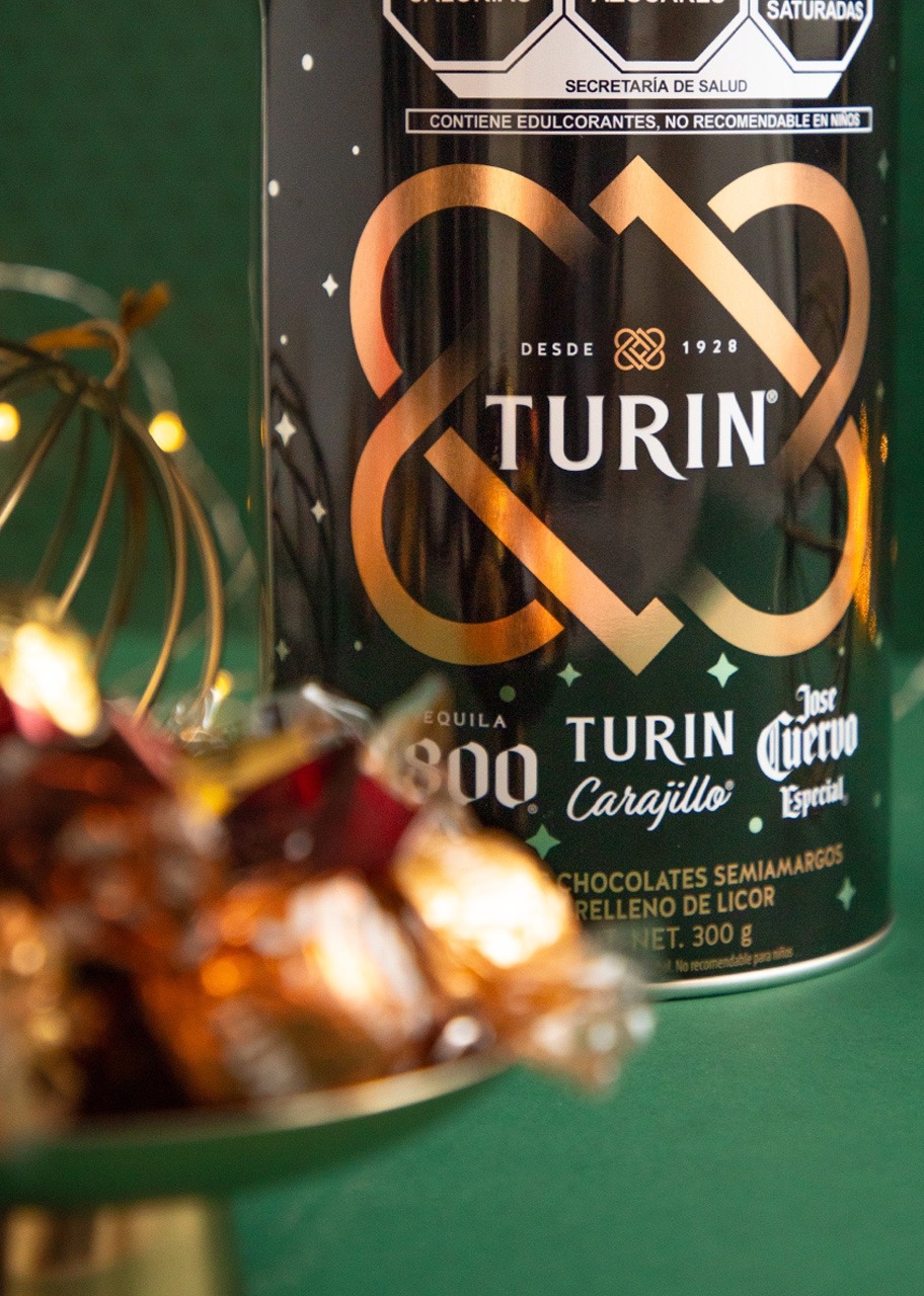 TURIN CARAJILLO CHRISTMAS