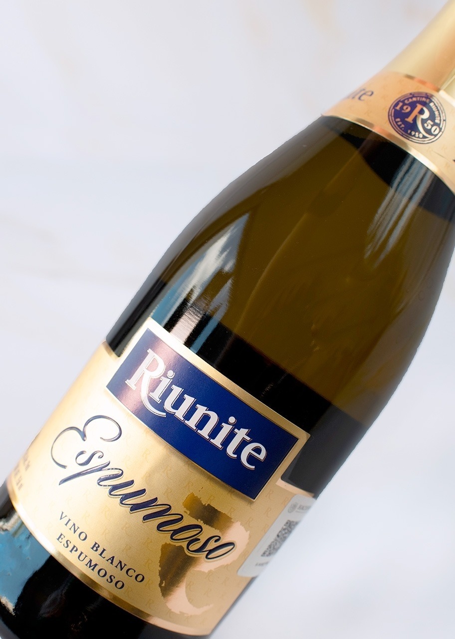 Tag "Muchas Felicidades" con Vino Espumoso Riunite