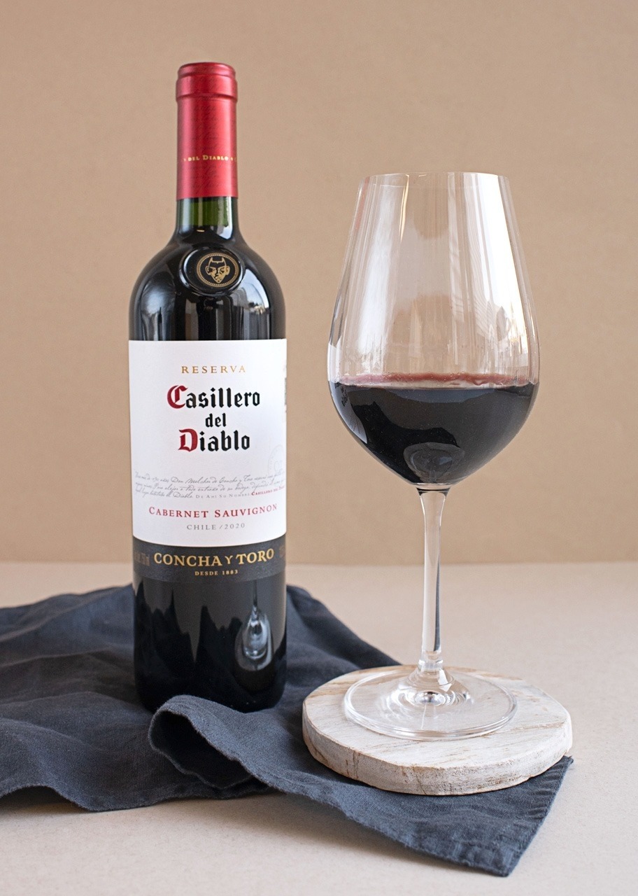 Tag with Casillero del Diablo Wine